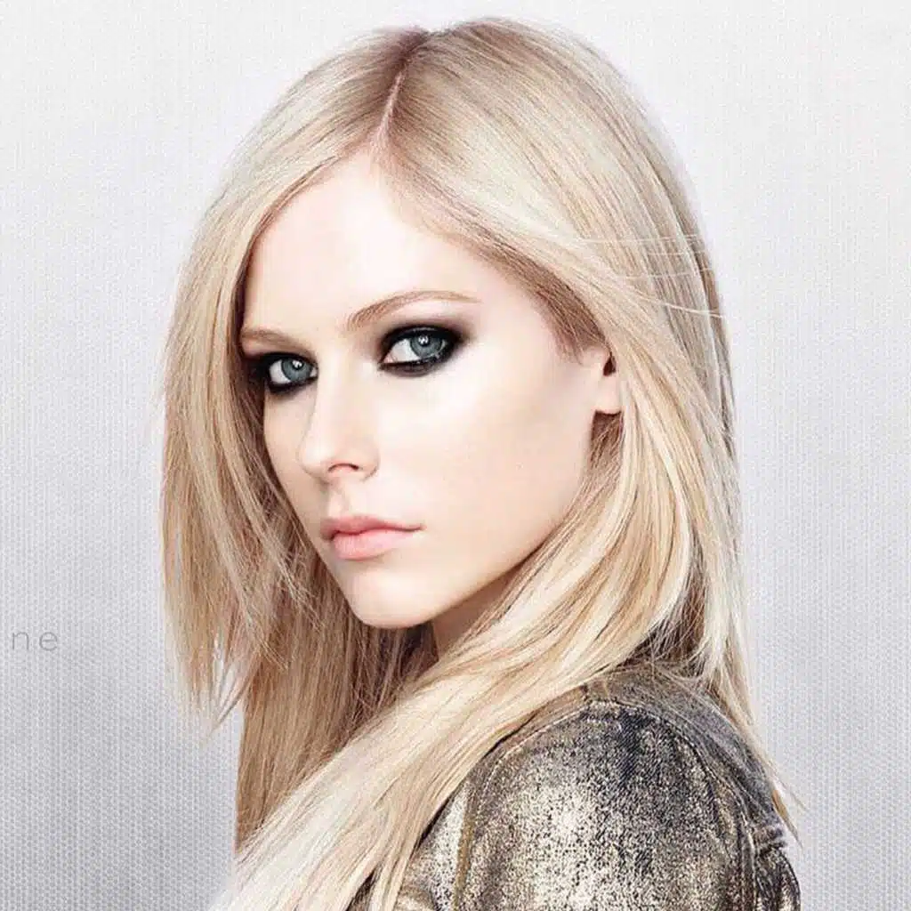 12" Masters - The Essential Mixes by Avril Lavigne | Play on Anghami