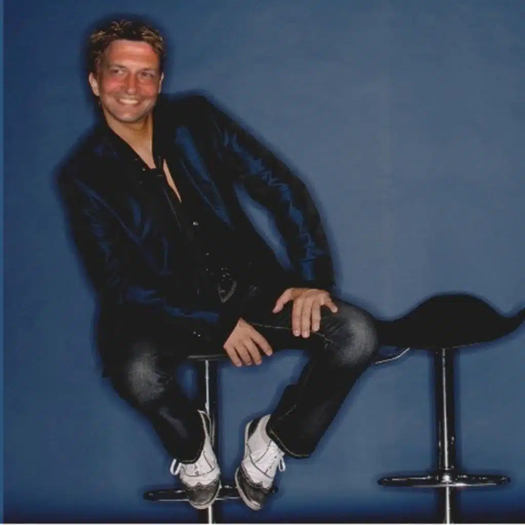 Die letzten Flamingos by Dirk De Lay & Michael Larsen | Play on Anghami