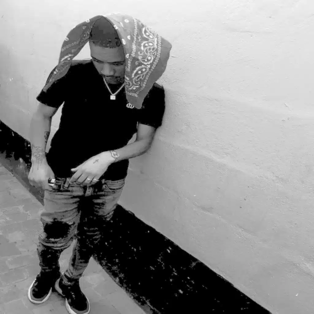 I Never Left by Trendi Hoodboy | Play on Anghami